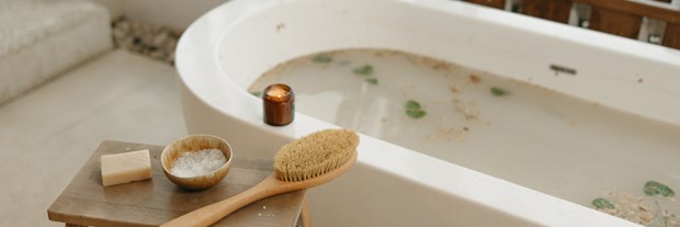 How do you use bath salts? | Beauty Plaza